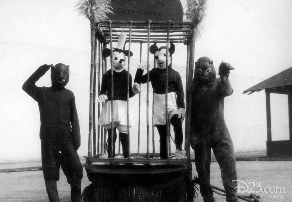 ET Exclusive: Weird Disney & More from D23 | Entertainment Tonight