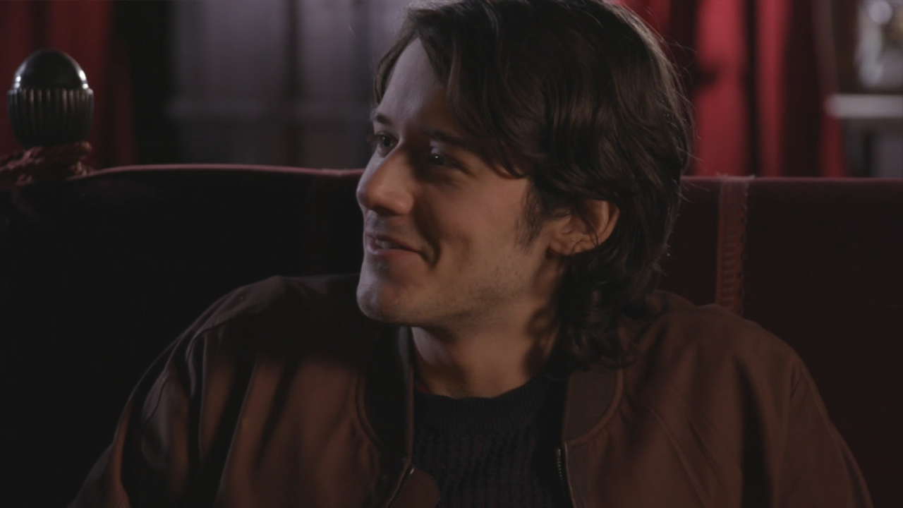 EXCLUSIVE: Get to Know 'Outlander' Star Cesar Domboy (aka Older Fergus ...