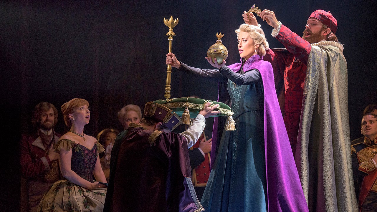 'Frozen' on Stage: First Look at Musical Adaptation | Entertainment Tonight