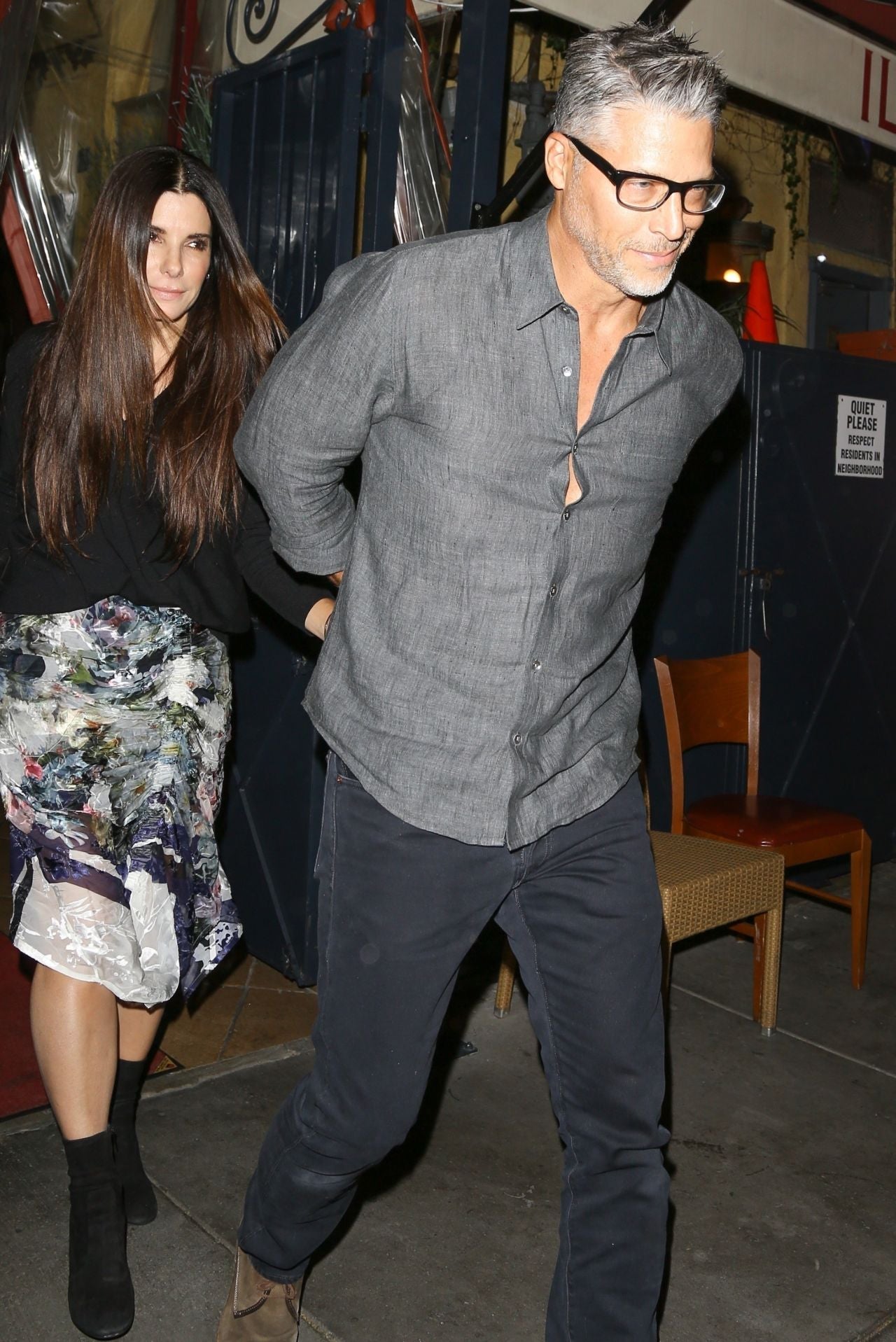 Jennifer Aniston Joins Sandra Bullock and Bryan Randall for Dinner ...