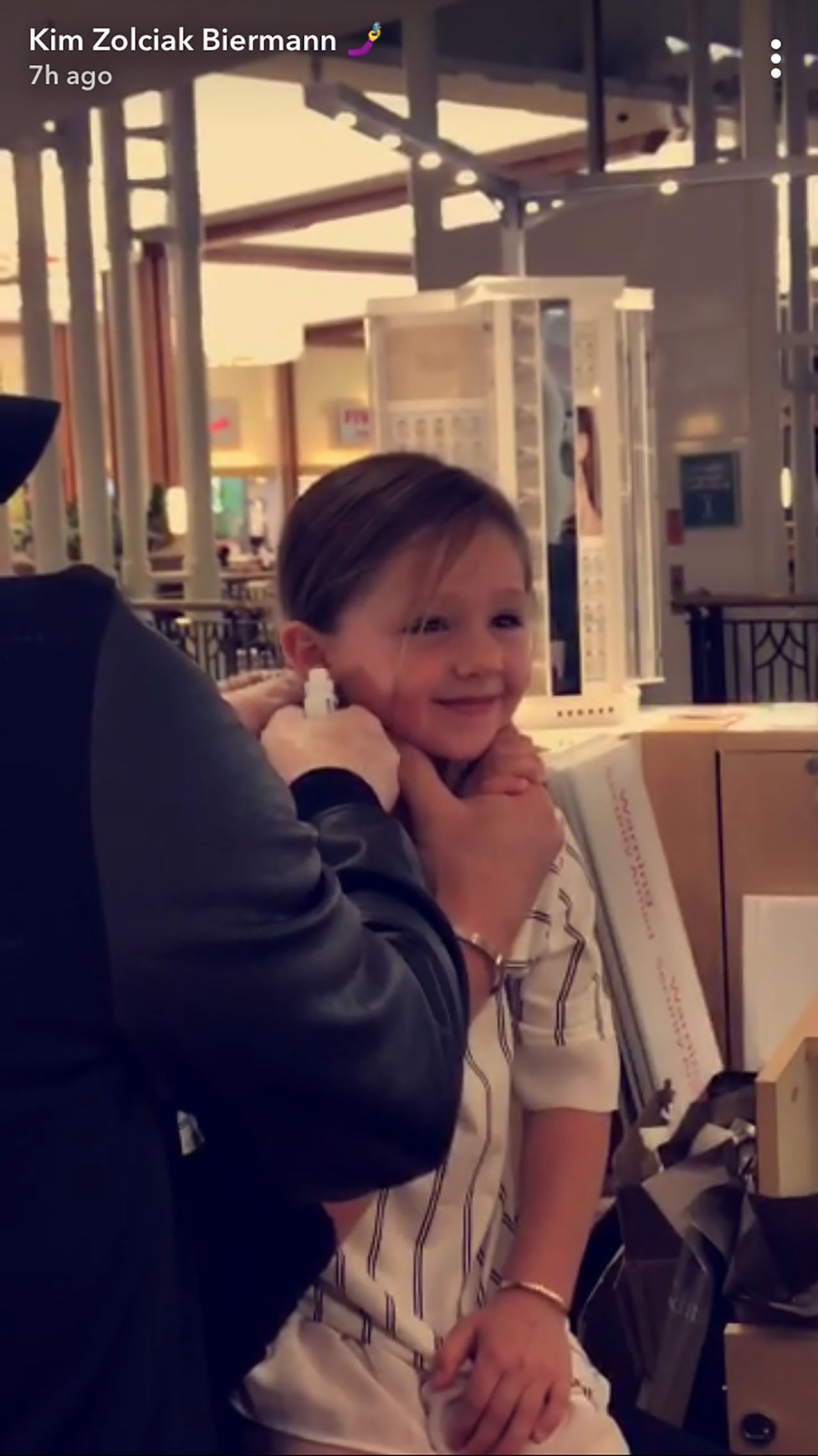 Kim Zolciak Panics While 3-Year-Old Daughter Kaia Gets Her Ears Pierced ...