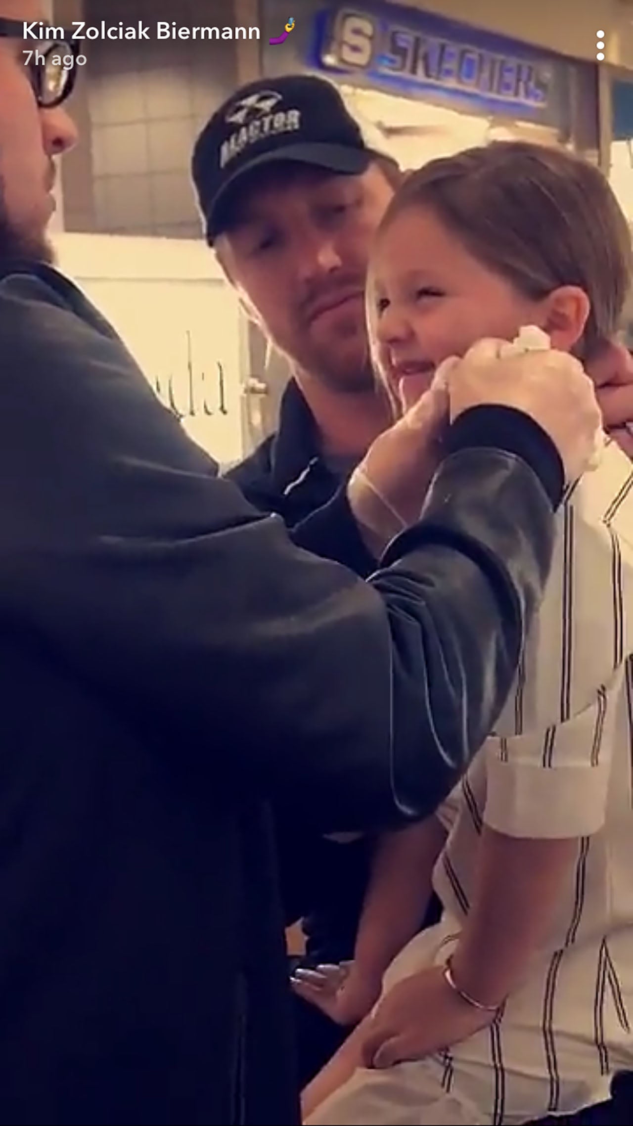 Kim Zolciak Panics While 3-Year-Old Daughter Kaia Gets Her Ears Pierced ...