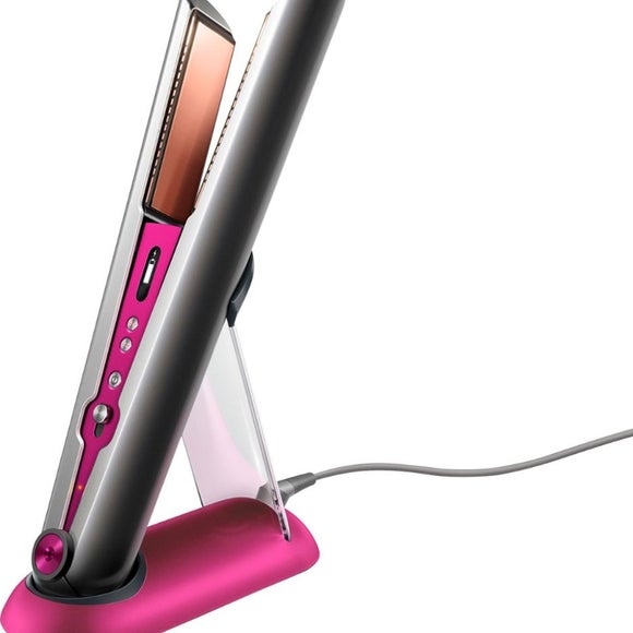 Best Flat Irons Of 2023, According To Hair Experts