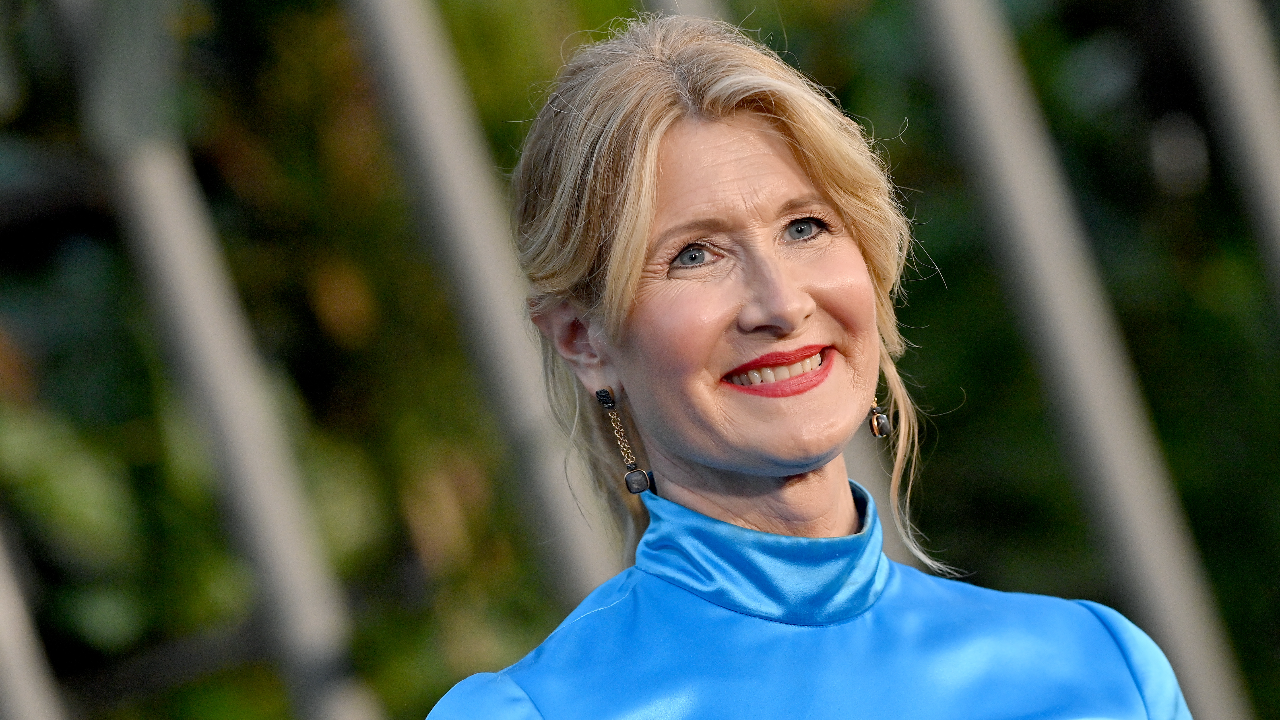 Laura Dern's Instagram, Twitter & Facebook on IDCrawl