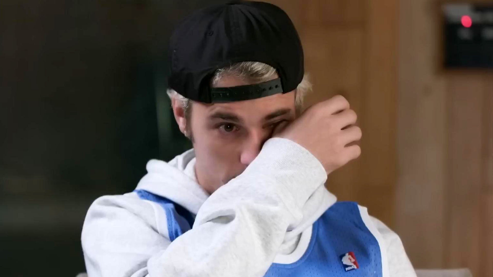 Justin Bieber Gives Tearful Speech As He Previews New