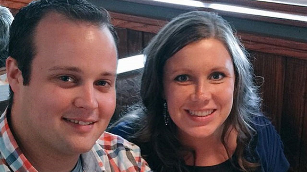 Josh Duggar's Wife Anna Shares New Family Photo With Husband ...