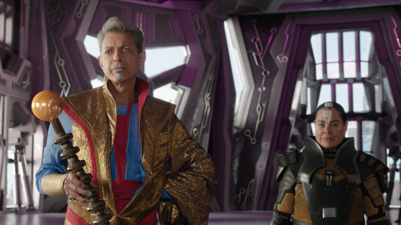 'Thor: Ragnarok' Extended Scene: Jeff Goldblum's Grandmaster and the ...