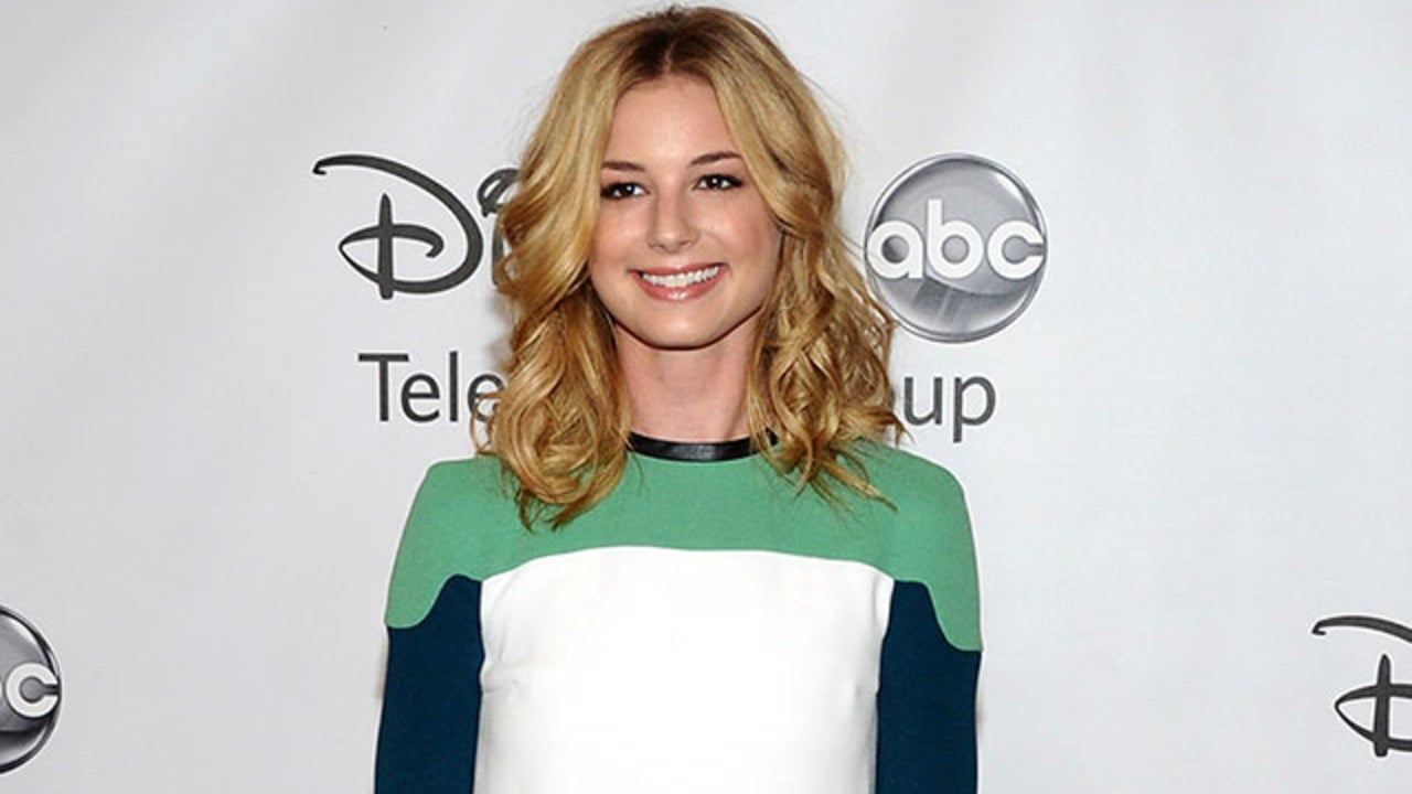 Emily VanCamp Talks Revenge Renewal | Entertainment Tonight