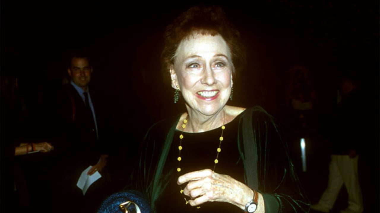 'All in the Family' Star Jean Stapleton Dies | Entertainment Tonight