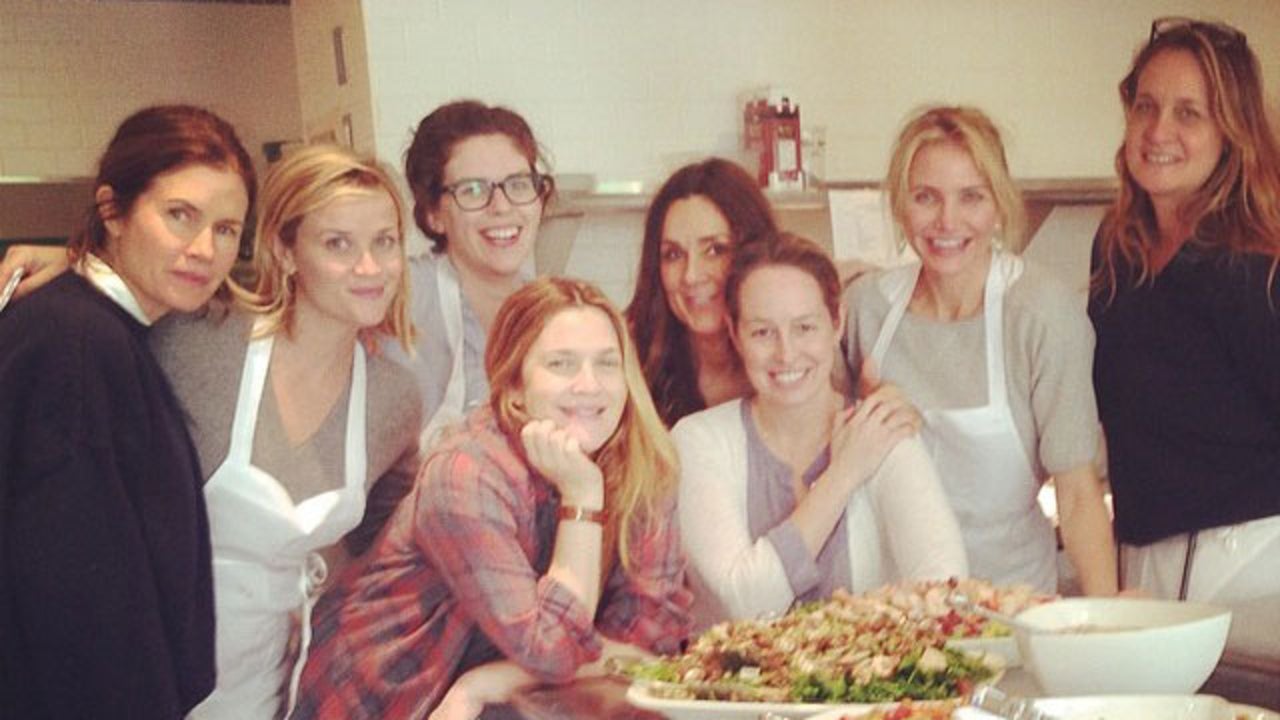 Inside Cameron, Drew and Reese's Epic Girls Trip | Entertainment Tonight