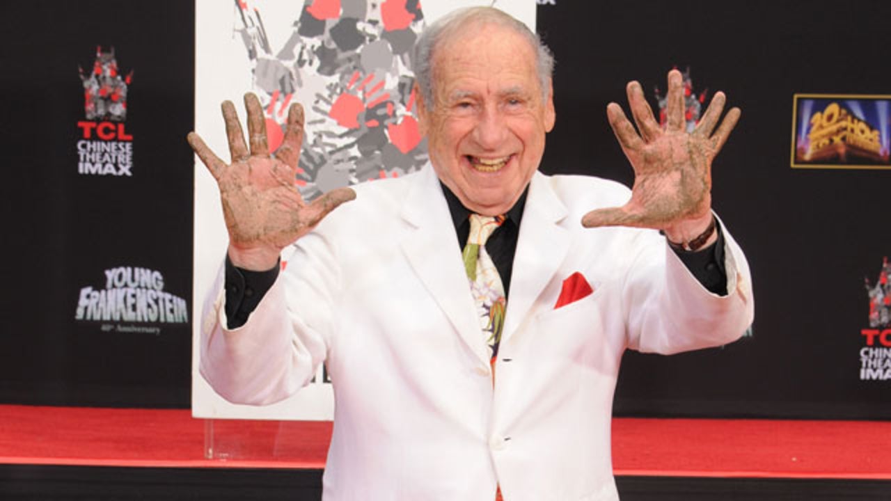 Mel Brooks Adds a Finger to His Handprint | Entertainment Tonight