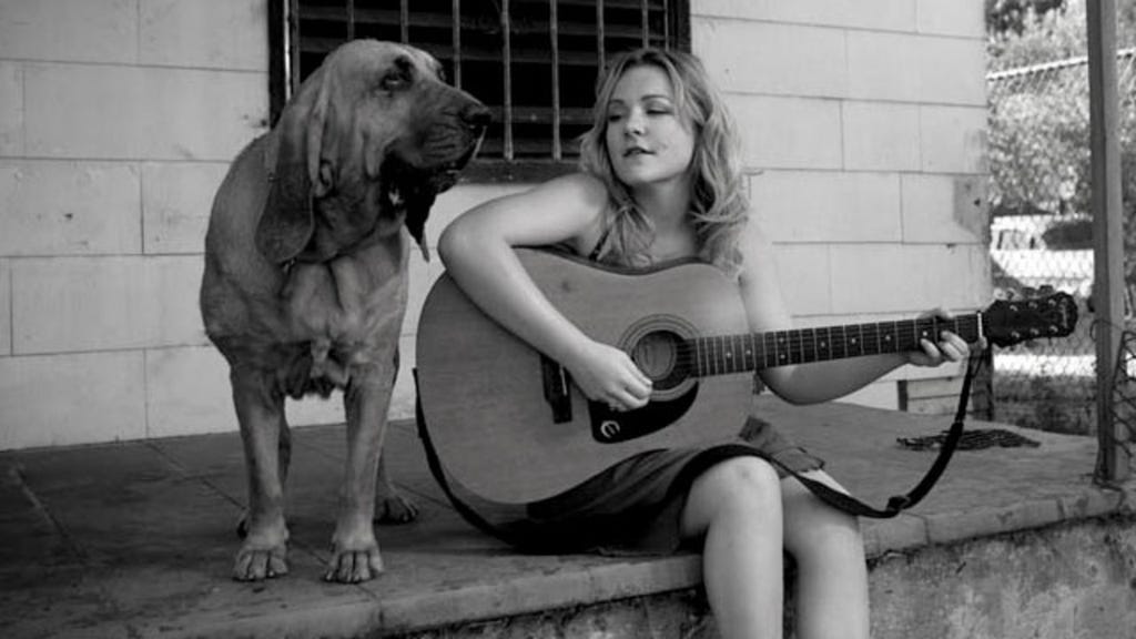 Q&A: With Kelly Clarkson and Miranda Lambert in Her Corner, Songwriter ...