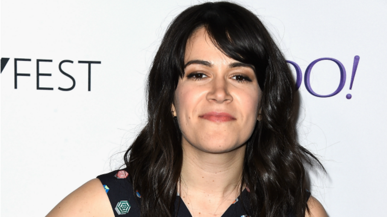 Abbi Jacobson's Instagram, Twitter & Facebook on IDCrawl