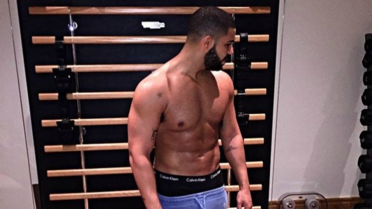 Drake Posted a Picture of His Abs and People Don't Even Know What to Do ...