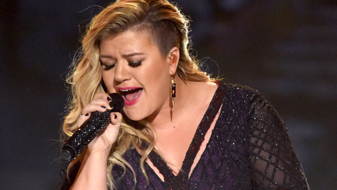 Kelly Clarkson's 11 Best Tour Covers, Ranked | Entertainment Tonight