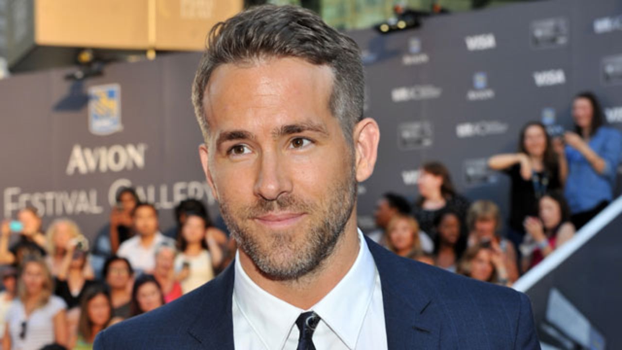 Ryan Reynolds Celebrates First Golden Globe Nomination With a Tickle ...