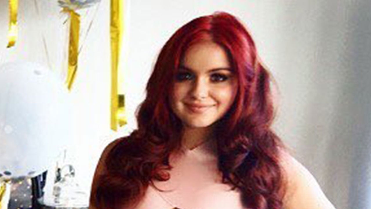 Ariel Winter Shows Off Major Cleavage in Cutout Graduation Party Gown ...