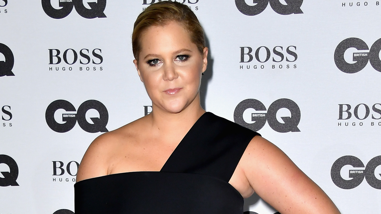 Amy Schumer Is 'Too Blessed to Be Stressed' About Looking Like a ...