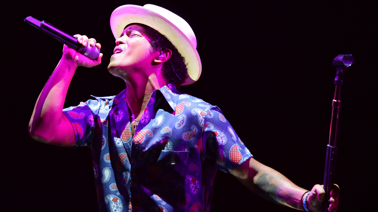 Bruno Mars Says 'Life Has Changed' Since Death of Mother: I'd Trade ...