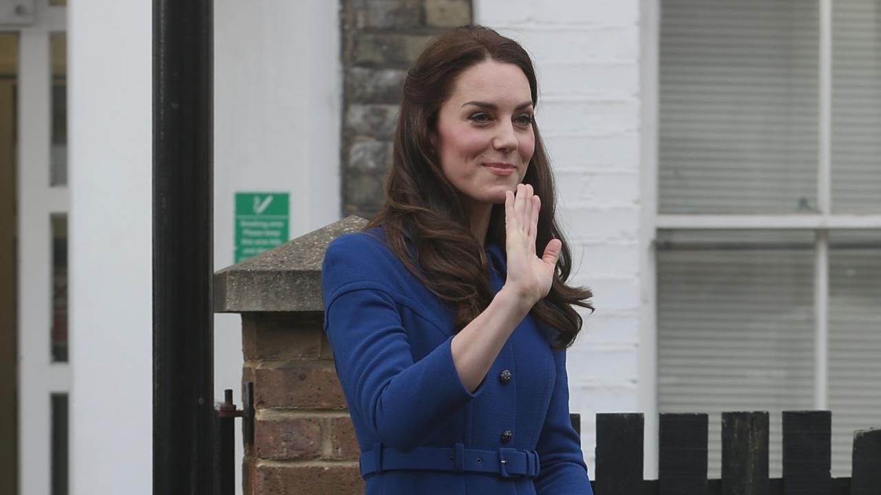 Kate Middleton Visits With Local Families With Mental Health Charity ...