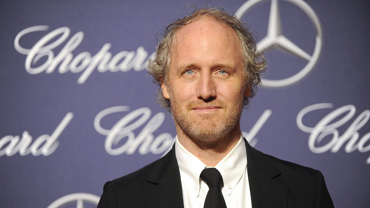 EXCLUSIVE: Oscar Nominee Mike Mills Reflects on Late Mother's ...