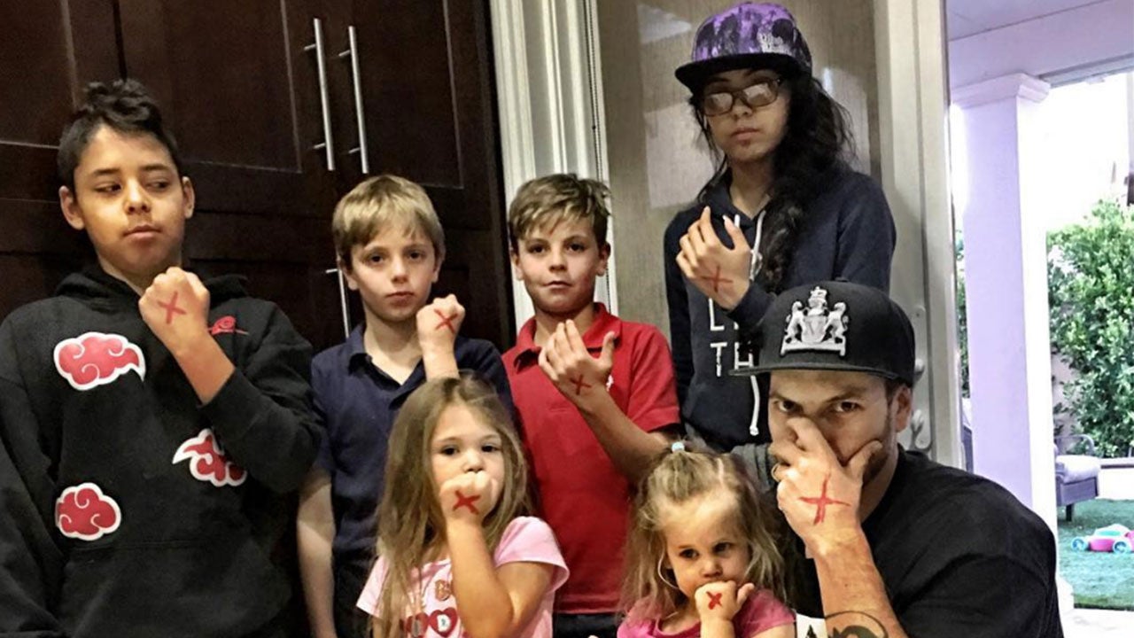 Kevin Federline Shares Adorable Snapshot of His Six Children All ...