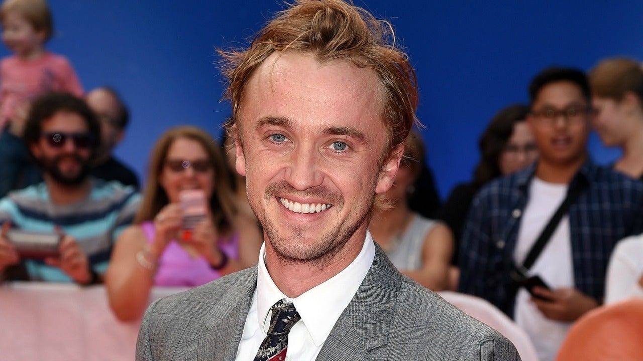 Tom Felton Sings and Plays Guitar on the Streets of Prague and No One ...