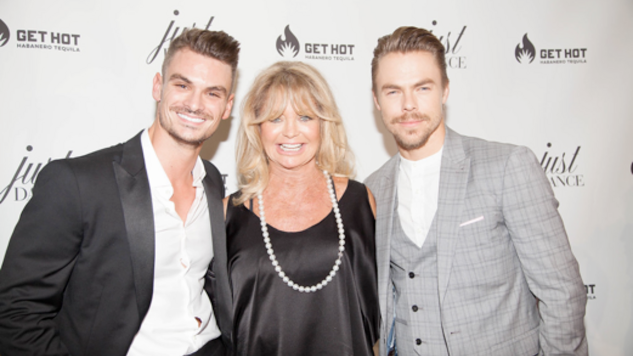 Star Sightings: Goldie Hawn & Derek Hough Get Dancing, Janet Jackson ...