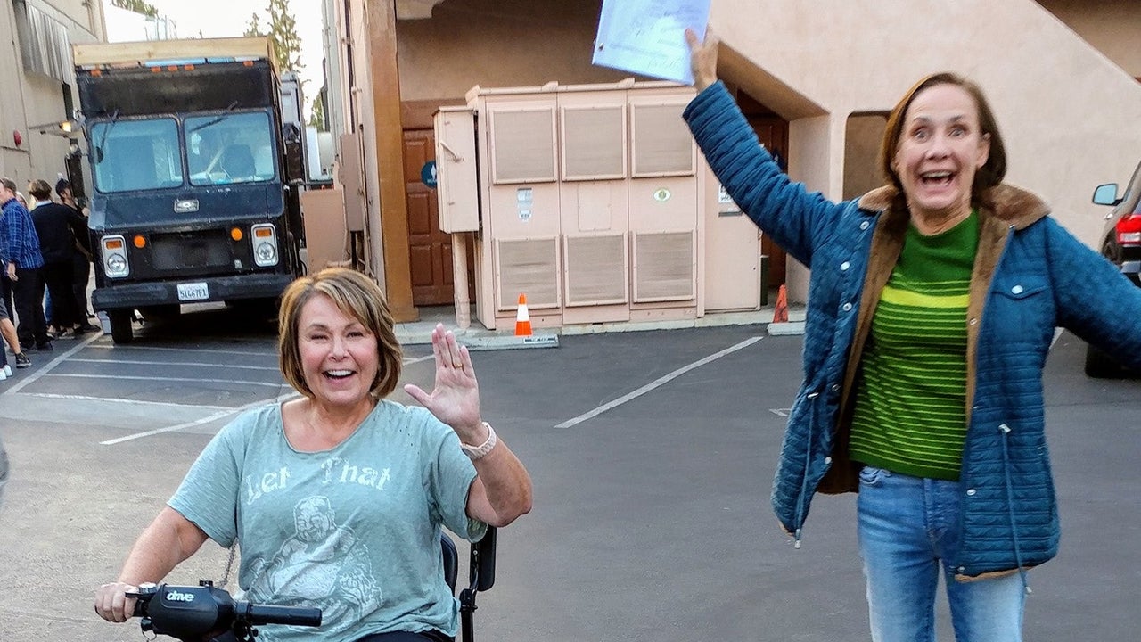 'Roseanne' Is Officially Back in Action -- See All the Behind-the ...