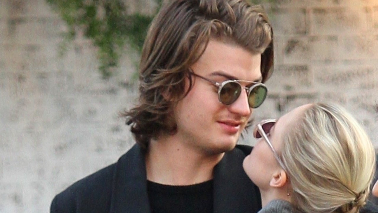 'Stranger Things' Star Joe Keery and Girlfriend Maika Monroe Pack on ...