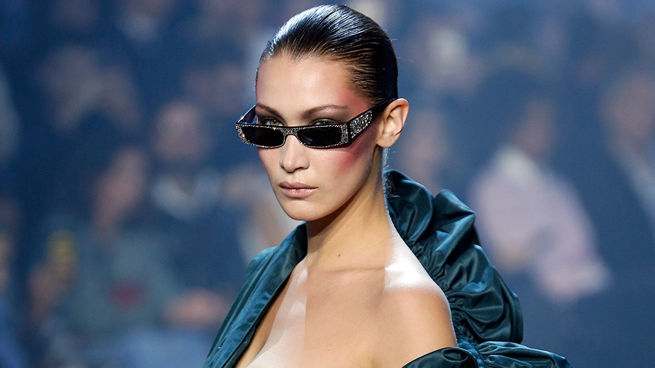 Bella Hadid Suffers Wardrobe Malfunction on the Runway in Paris Haute ...