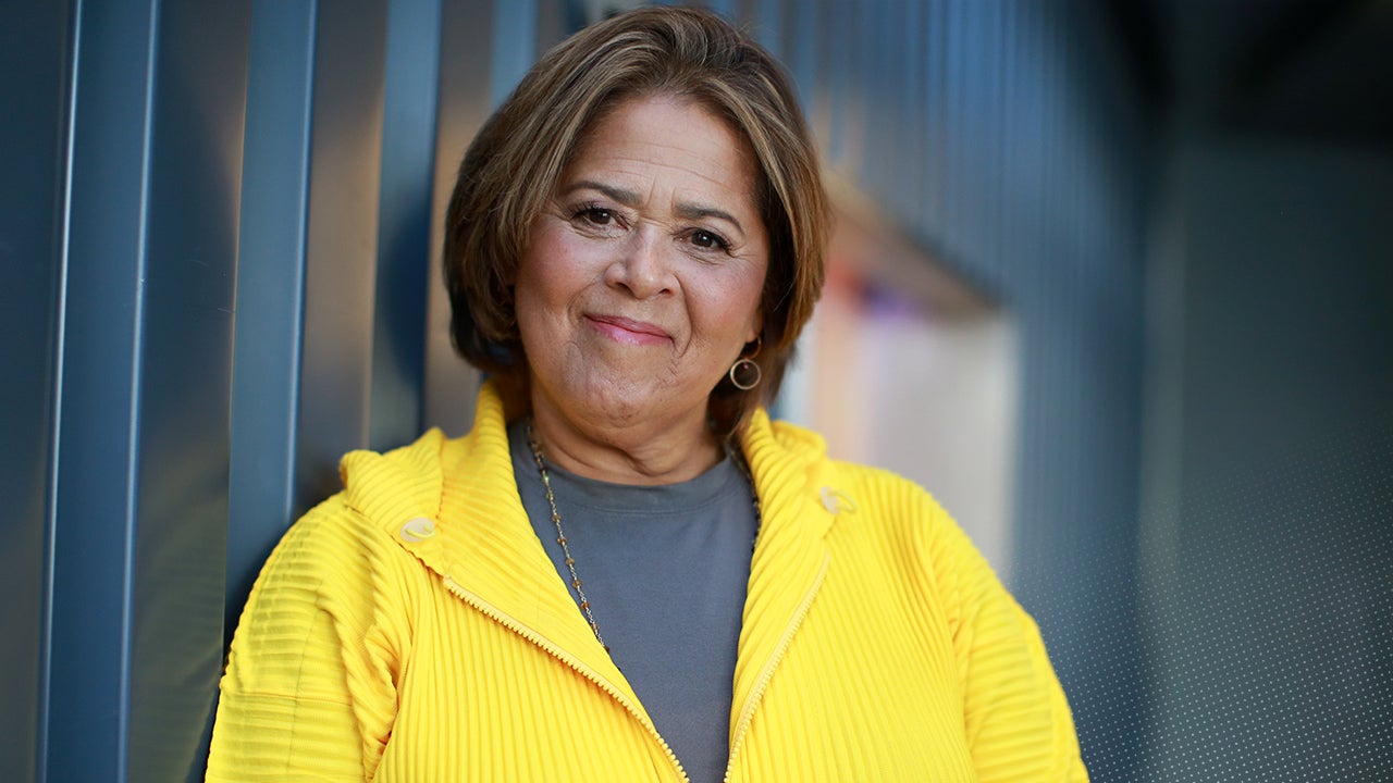 Anna Deavere Smith Hopes to Inspire With ‘Notes From the Field’ and New ...