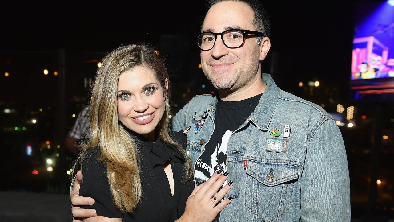 Danielle Fishel Marries Jensen Karp, Shares Stunning Wedding Photos ...