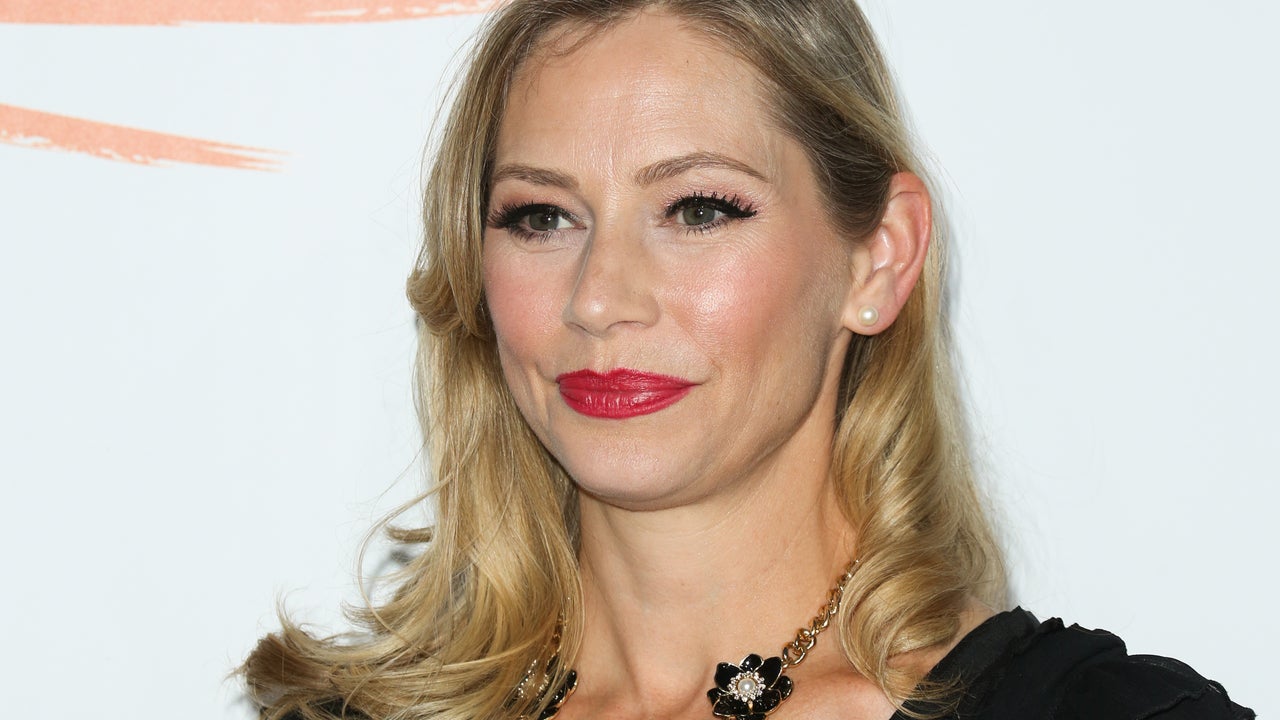 Meredith Monroe Reveals ‘Dawson’s Creek’ Cast Started a Group Text ...