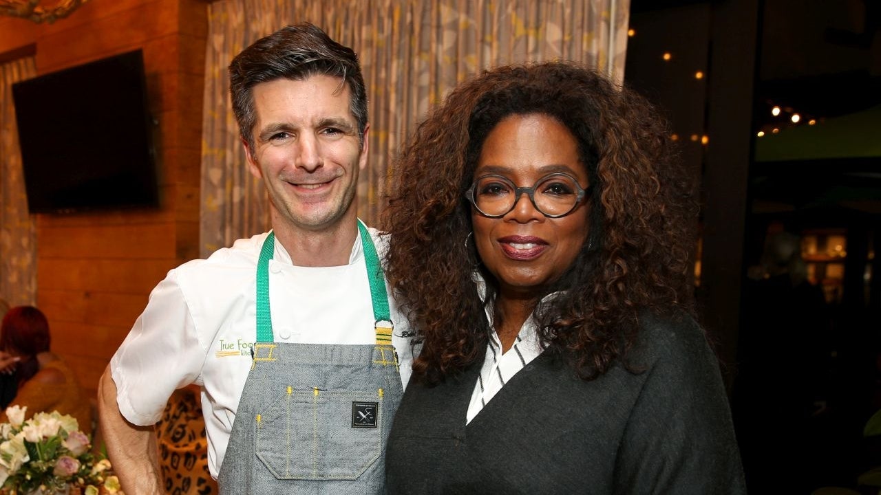 Oprah Winfrey Surprises Fans at Intimate True Food Kitchen Dinner ...