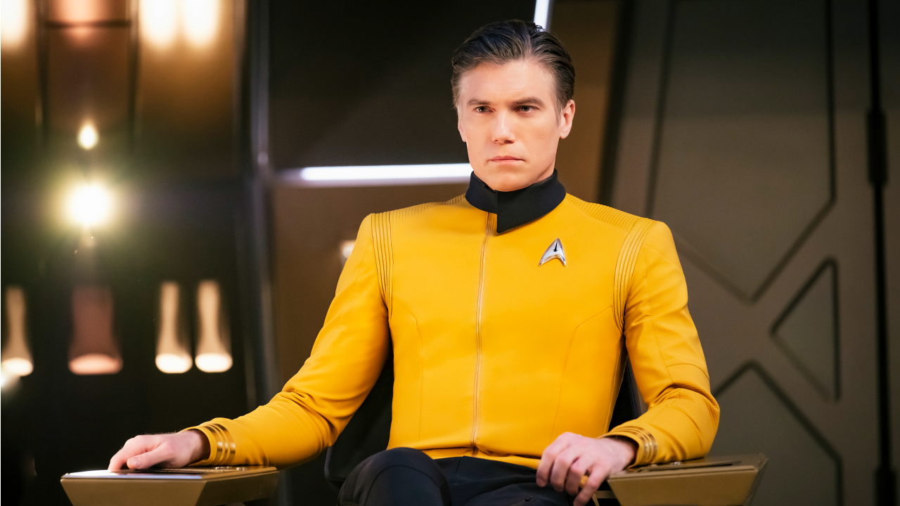'Star Trek: Discovery': Anson Mount on Fulfilling a Childhood Dream as ...