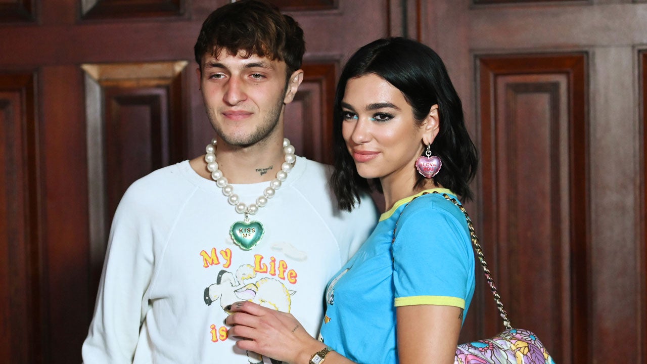 Dua Lipa and Anwar Hadid Couple Up at Marc Jacobs' Runway Show During ...