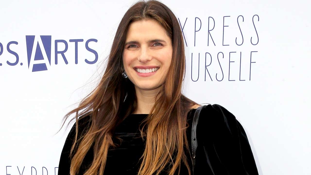 Lake Bell Dreams 'Daily' About Leaving Hollywood Behind for Farm Life ...