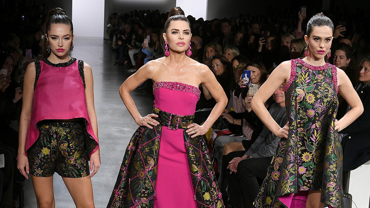 Lisa Rinna Walks in Fashion Show Alongside Daughters Delilah and Amelia ...
