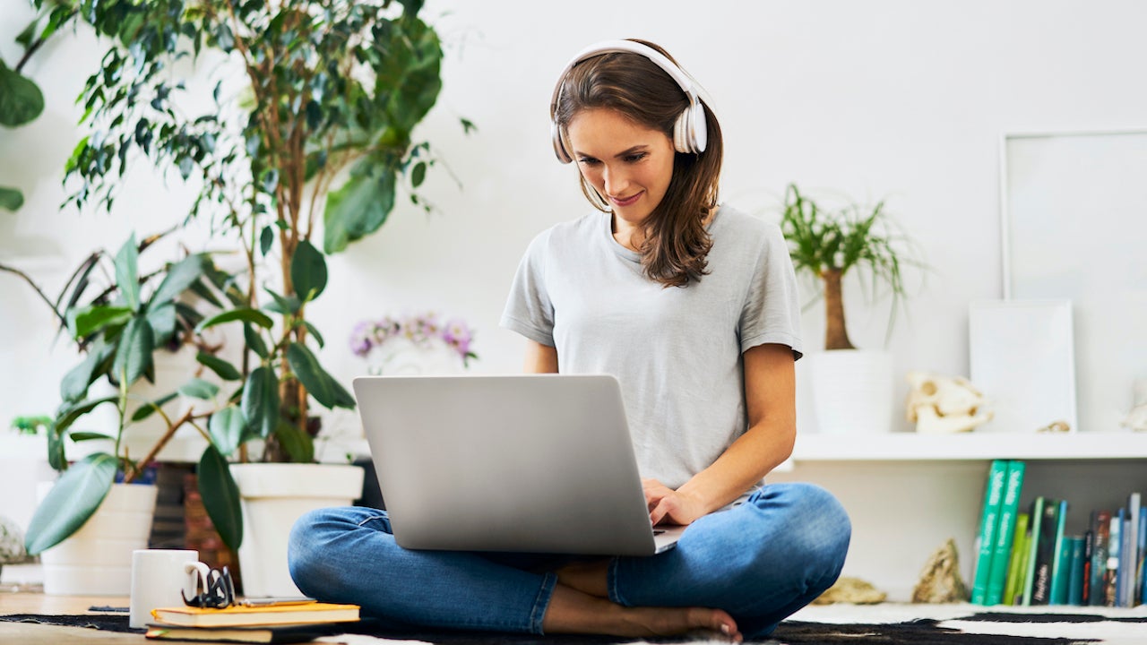 Back to School Shopping: The Best Tech Gear | Entertainment Tonight