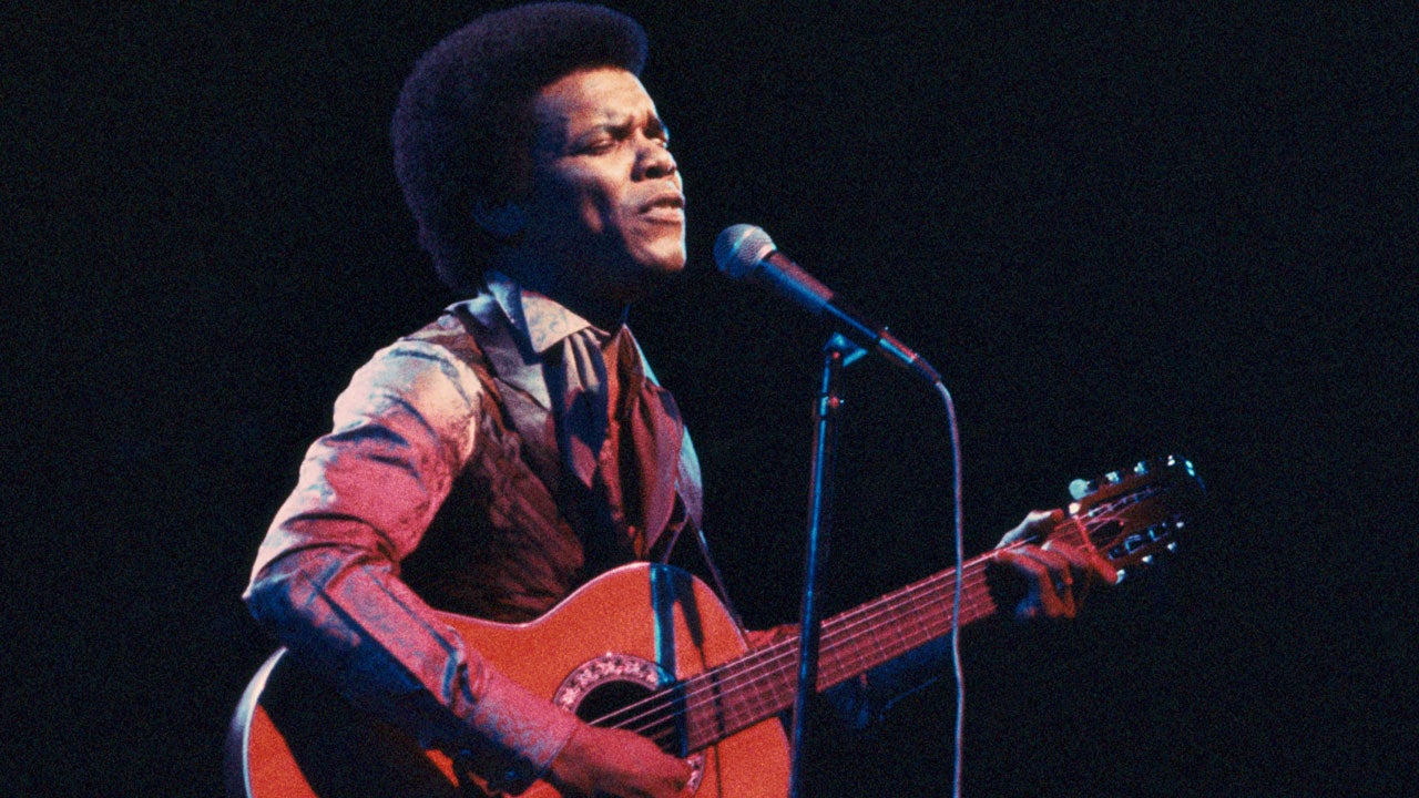 Johnny Nash, ‘I Can See Clearly Now’ Singer, Dead At 80 | Entertainment ...