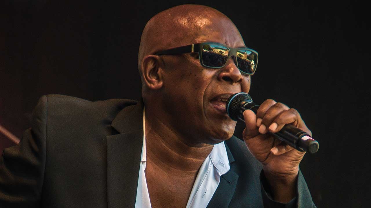 John Davis, Real Voice Behind Milli Vanilli, Dead of COVID at 66 ...