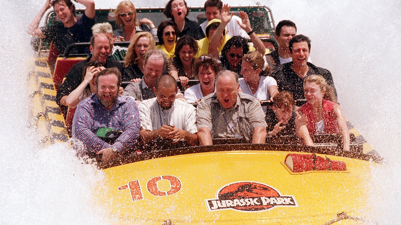 VelociCoaster Predecessor, ‘Jurassic Park: The Ride,’ Celebrates 25 ...