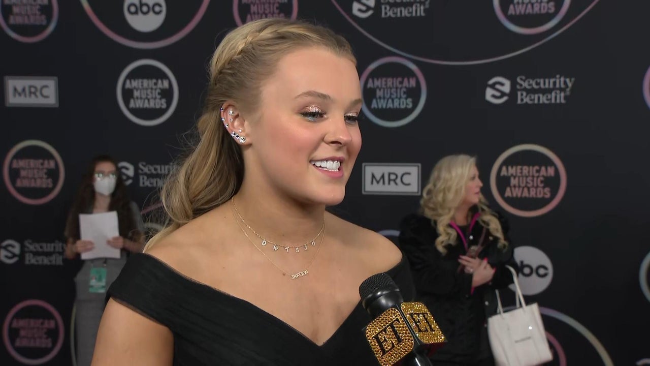 JoJo Siwa Dishes on Her Sophisticated AMAs Look and the 'DWTS' Finale ...