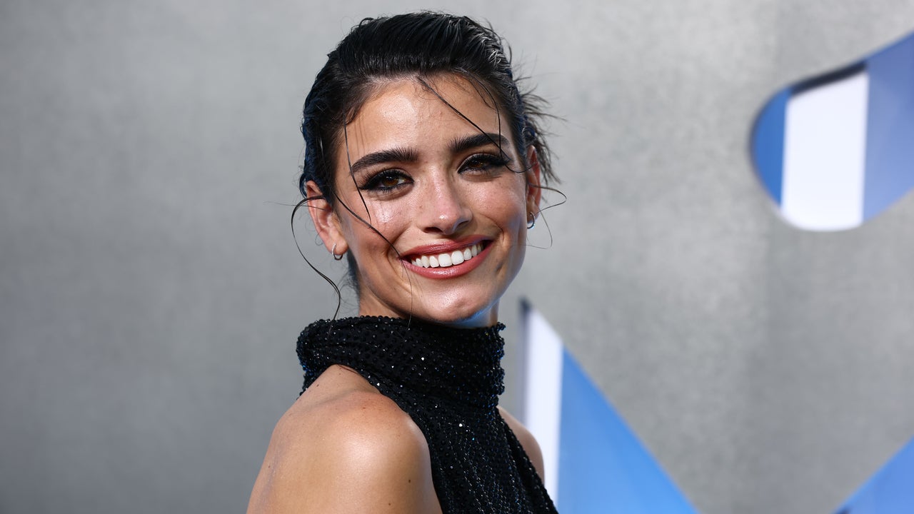 Dixie D’Amelio Says Keeping Noah Beck Relationship Offline Made Things ...