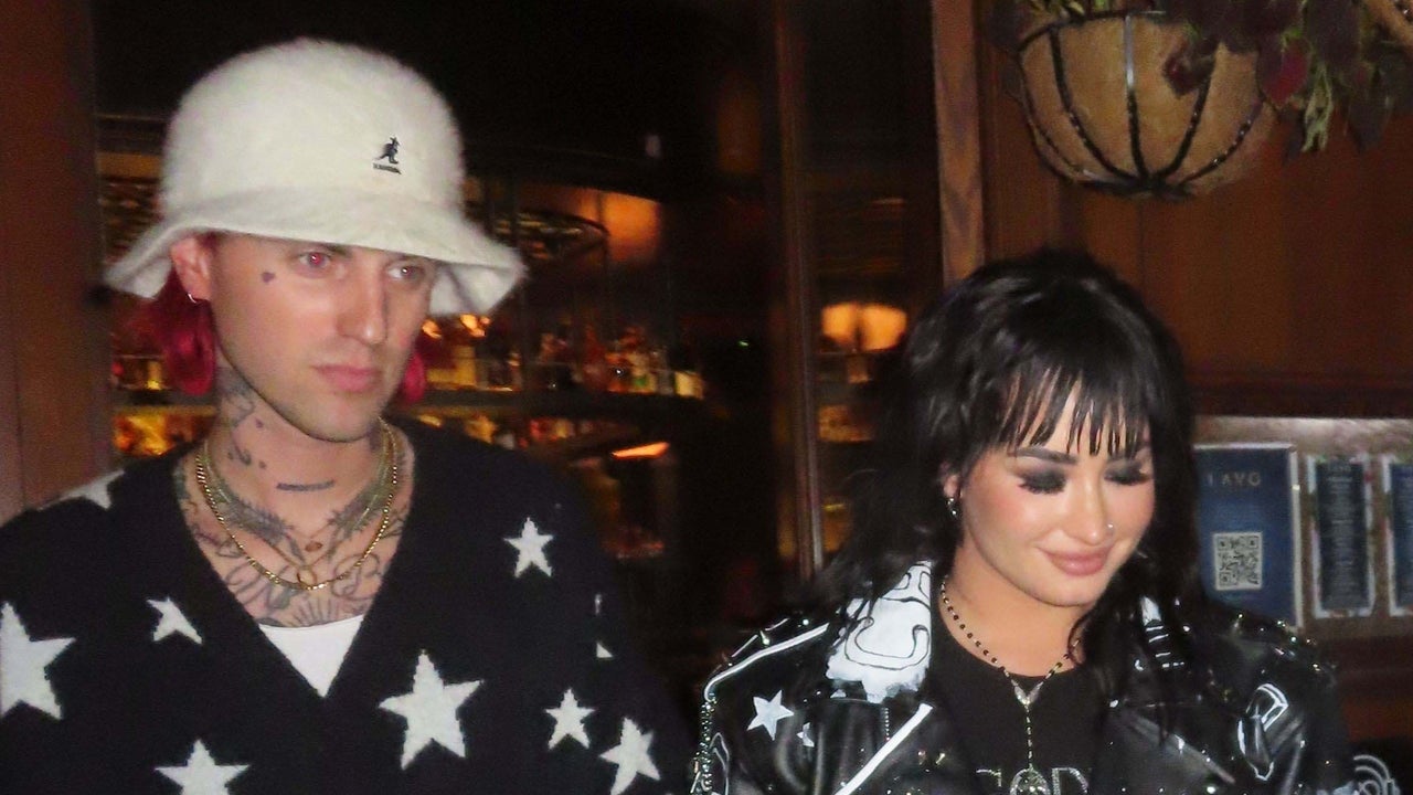 Demi Lovato Holds Hands With Musician Jute$ in New York City ...