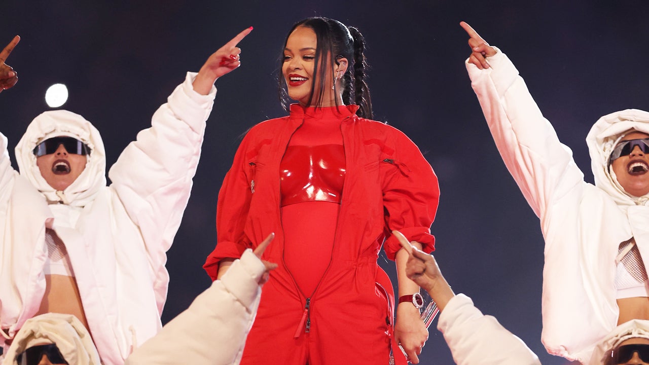 Rihanna Is Pregnant, Debuts Baby Bump During Super Bowl LVII Halftime ...
