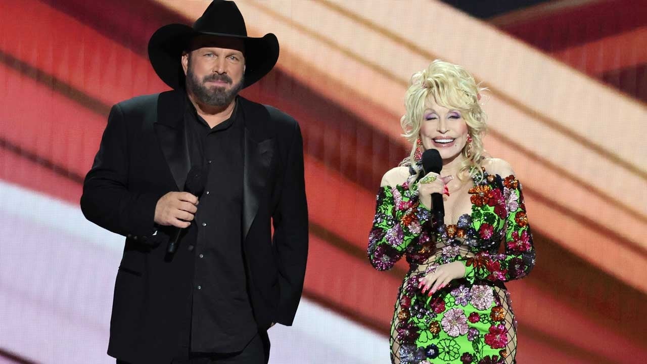 Dolly Parton Suggests 'Threesome' With Garth Brooks During 2023 ACM Awards Monologue ...