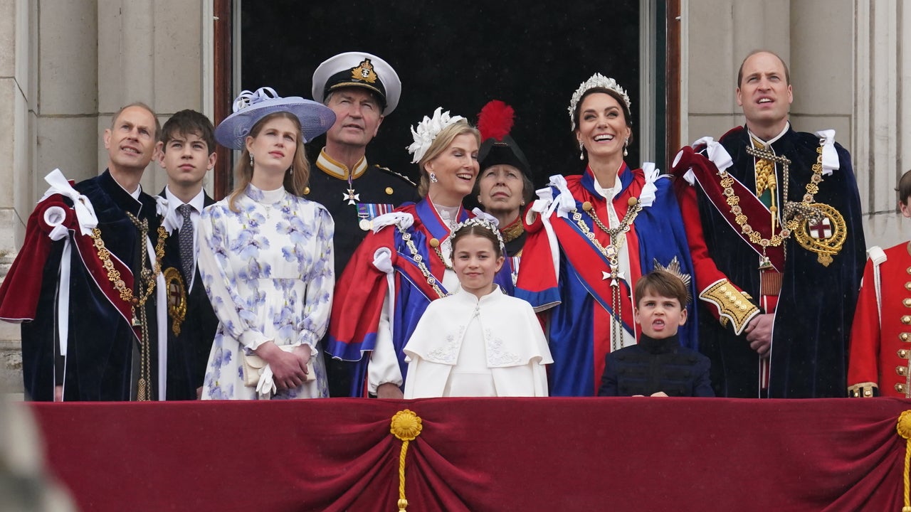 'The Royals: A New Era' Special to Air on the CW Featuring Palace ...