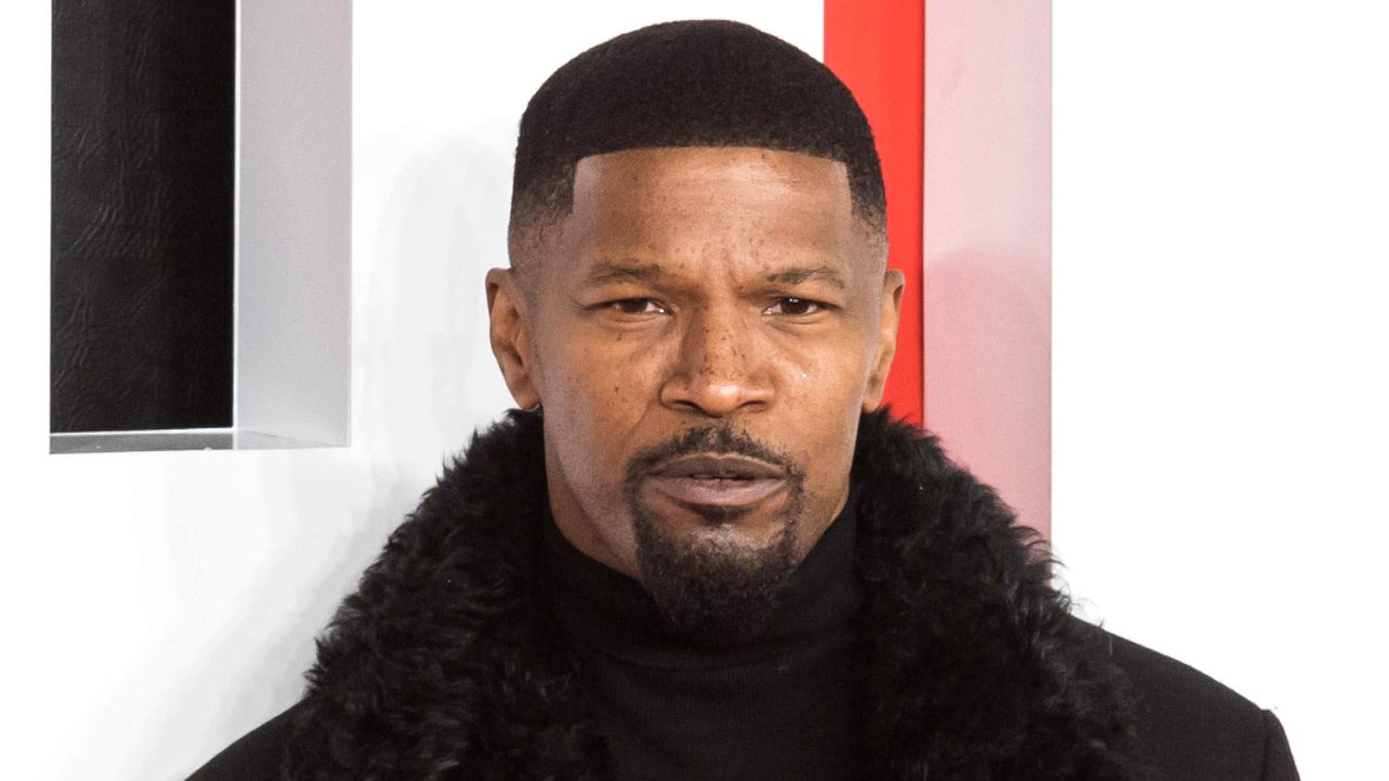 Jamie Foxx Spotted for First Time Since Hospitalization, Waving to Fans ...